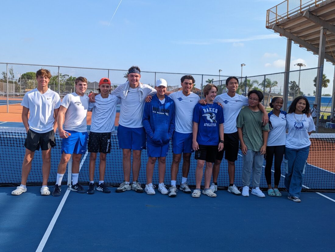 Ida Baker’s Buzzelli captures state weightlifting crown - Cape Coral Breeze
